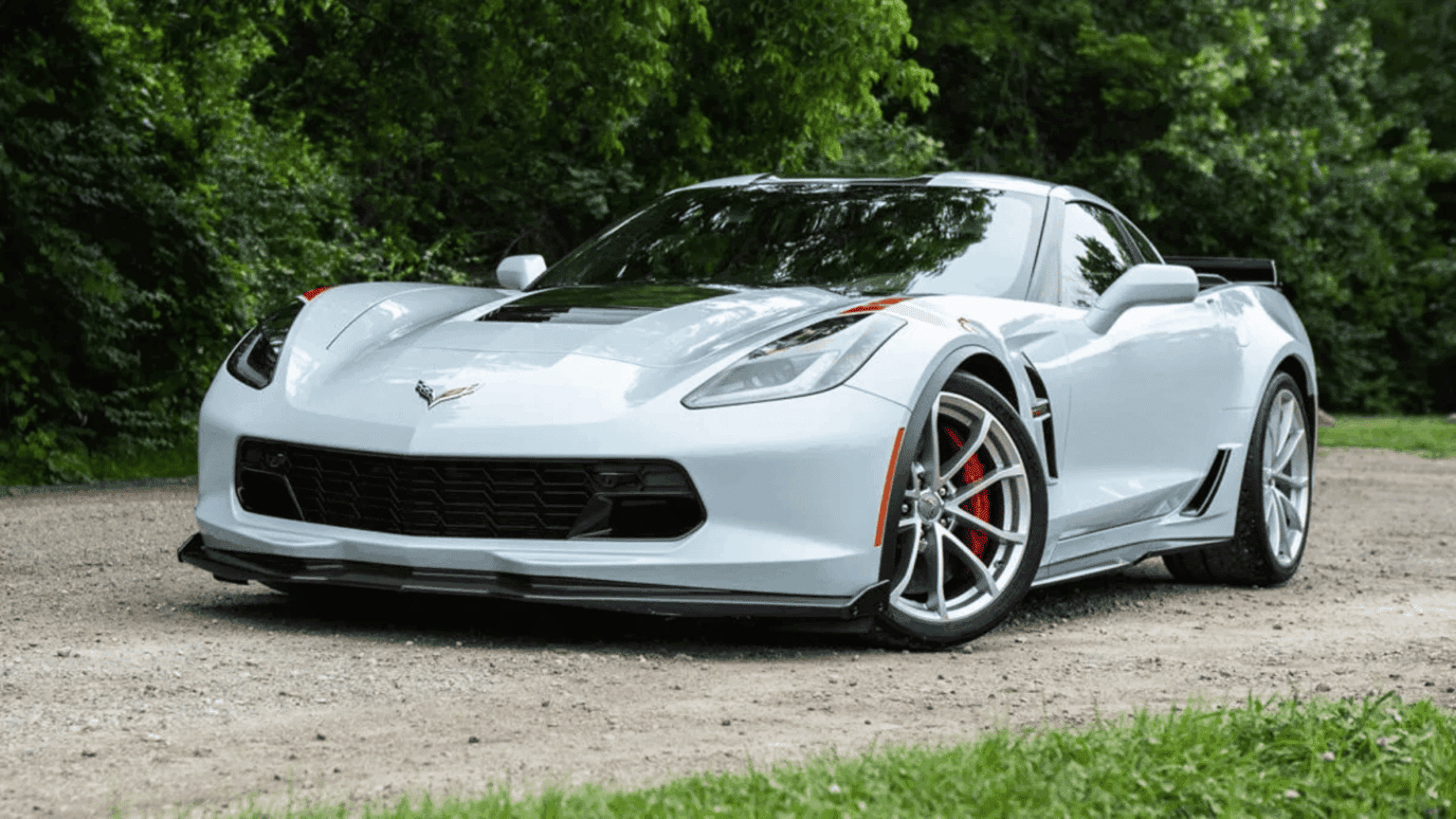 How Fast Is a Corvette: 0–60 Time and Top MPH - Magnumm k5